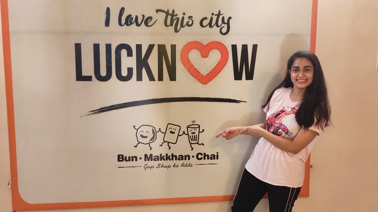 Lucknow Bun Makkhan Chai| Gup Shup ka adda|Lucknow vlog |Lucknow food ...