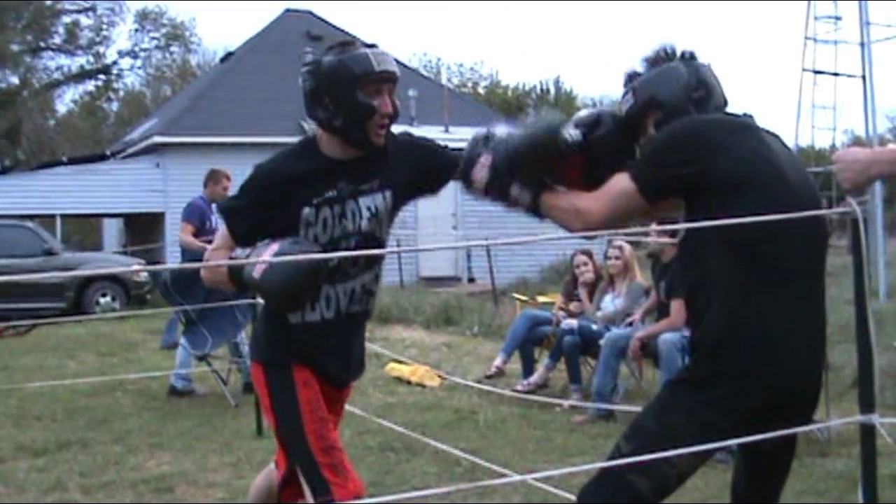 Backyard Boxing - YouTube