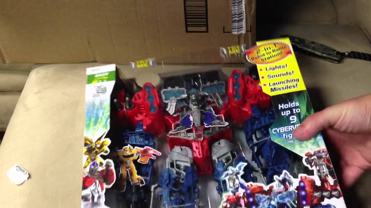 Unboxing Transformers Prime Cyberverse Optimus Maximus - YouTube