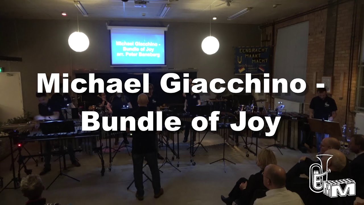 Malletband speelt Michael Giacchino - Bundle of Joy - YouTube