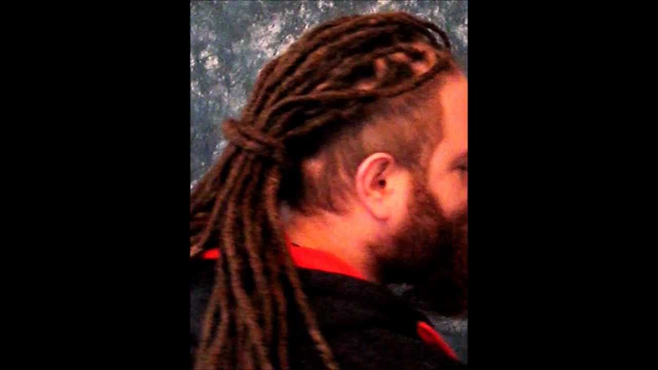 Alex: Sauber verfilzte Dreadlocks mit elegantem Undercut - www ...