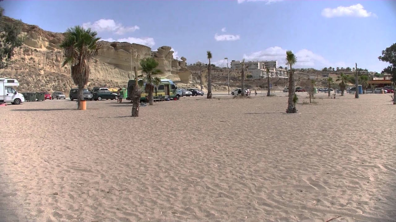 Playa del Oasis de las Palmeras en Bolnuevo - Mazarron - YouTube