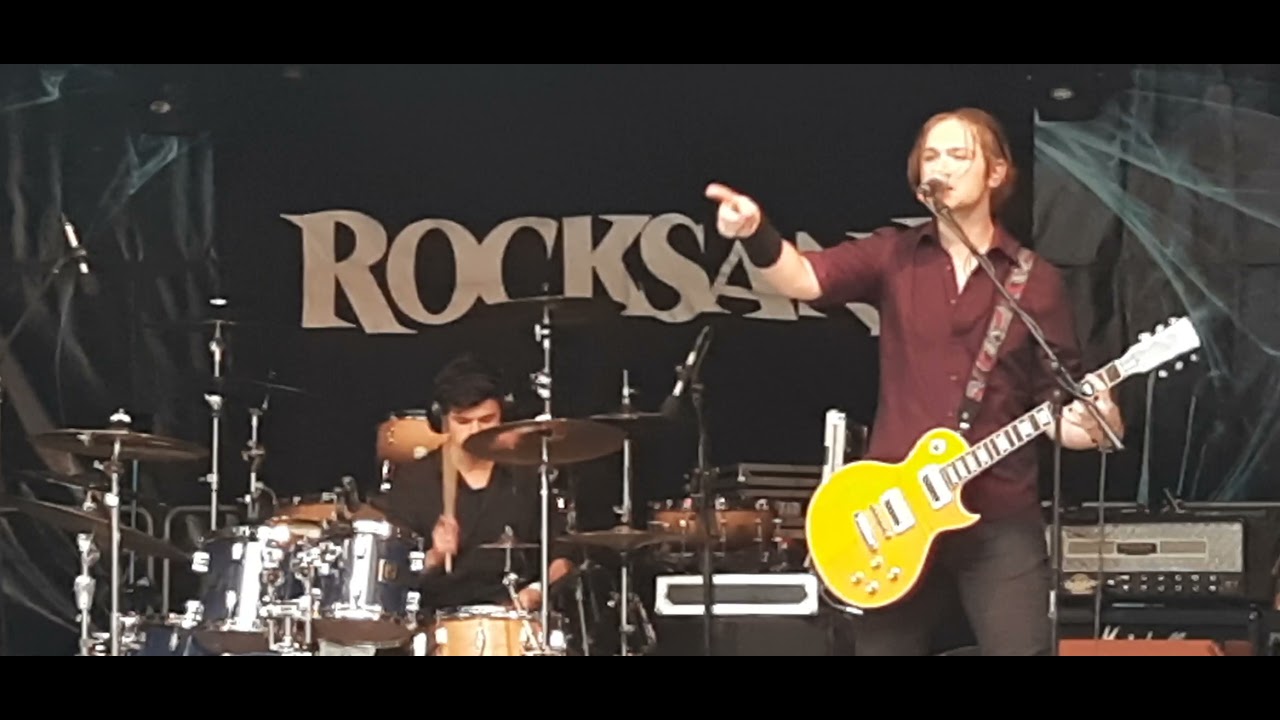 Rocksana - V Hrsti Mě Máš (live in Plzeň, 17.8.2021) - YouTube