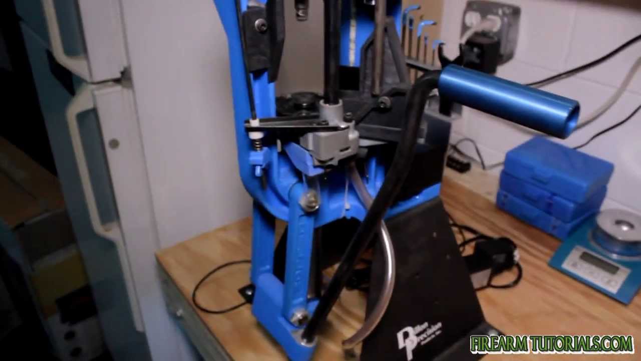 Gunsmith and reloading bench - YouTube