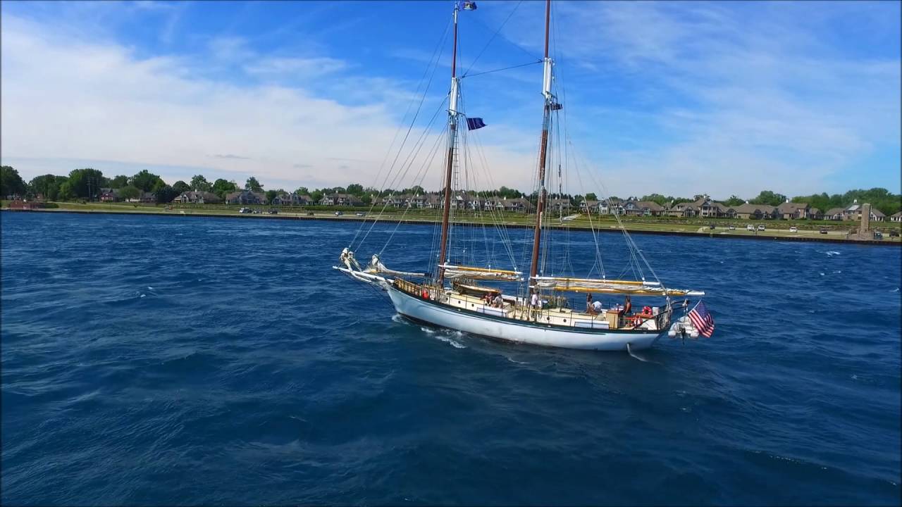 Appledore IV - Downbound Port Huron, Michigan 7-4-2016 - YouTube