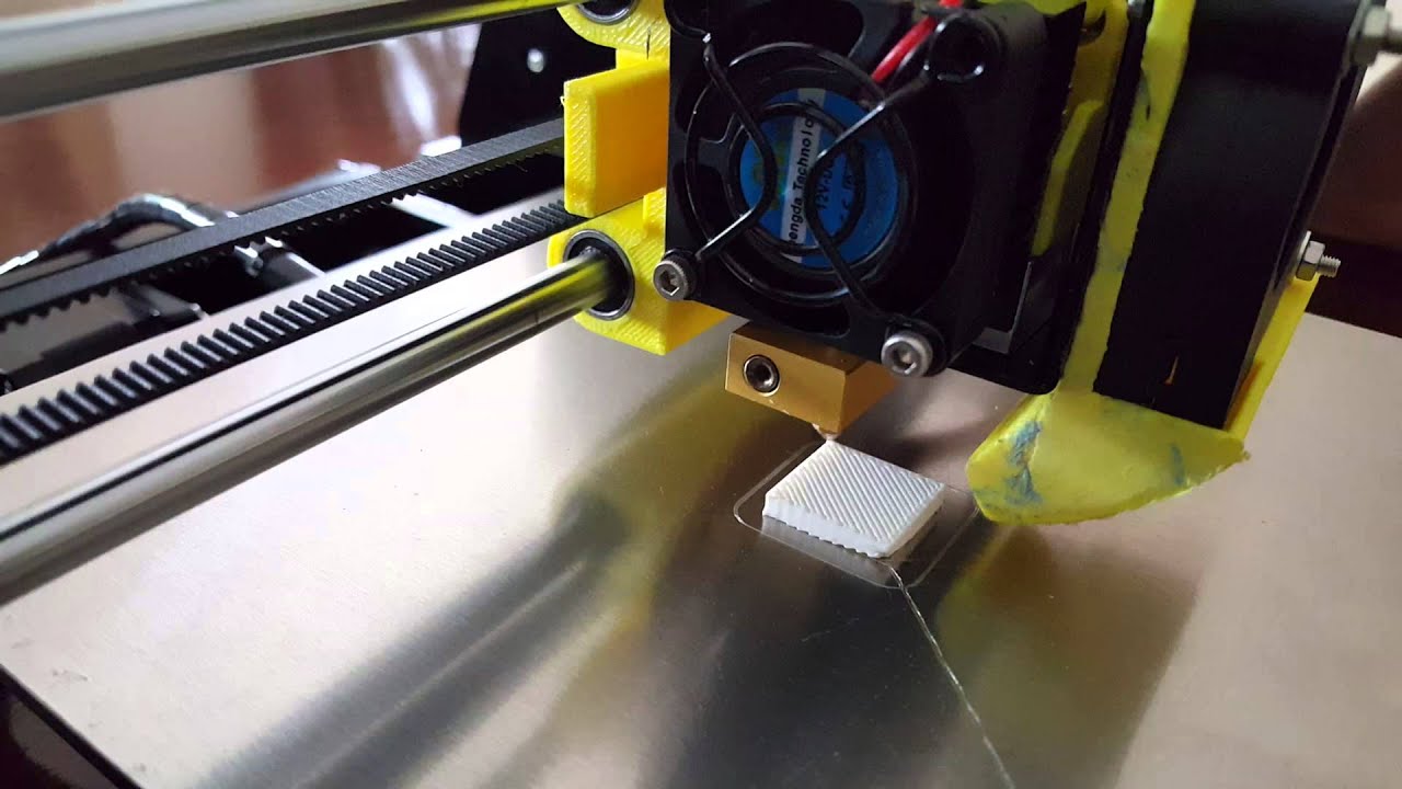 My first 3d print. - YouTube