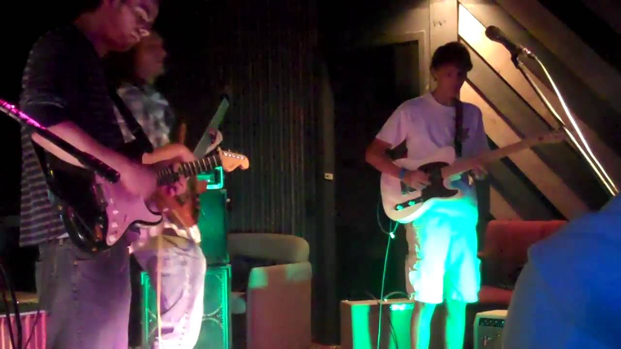 14 year old Guitarist Jake Rogers sits in with The Charlie Wooton ...
