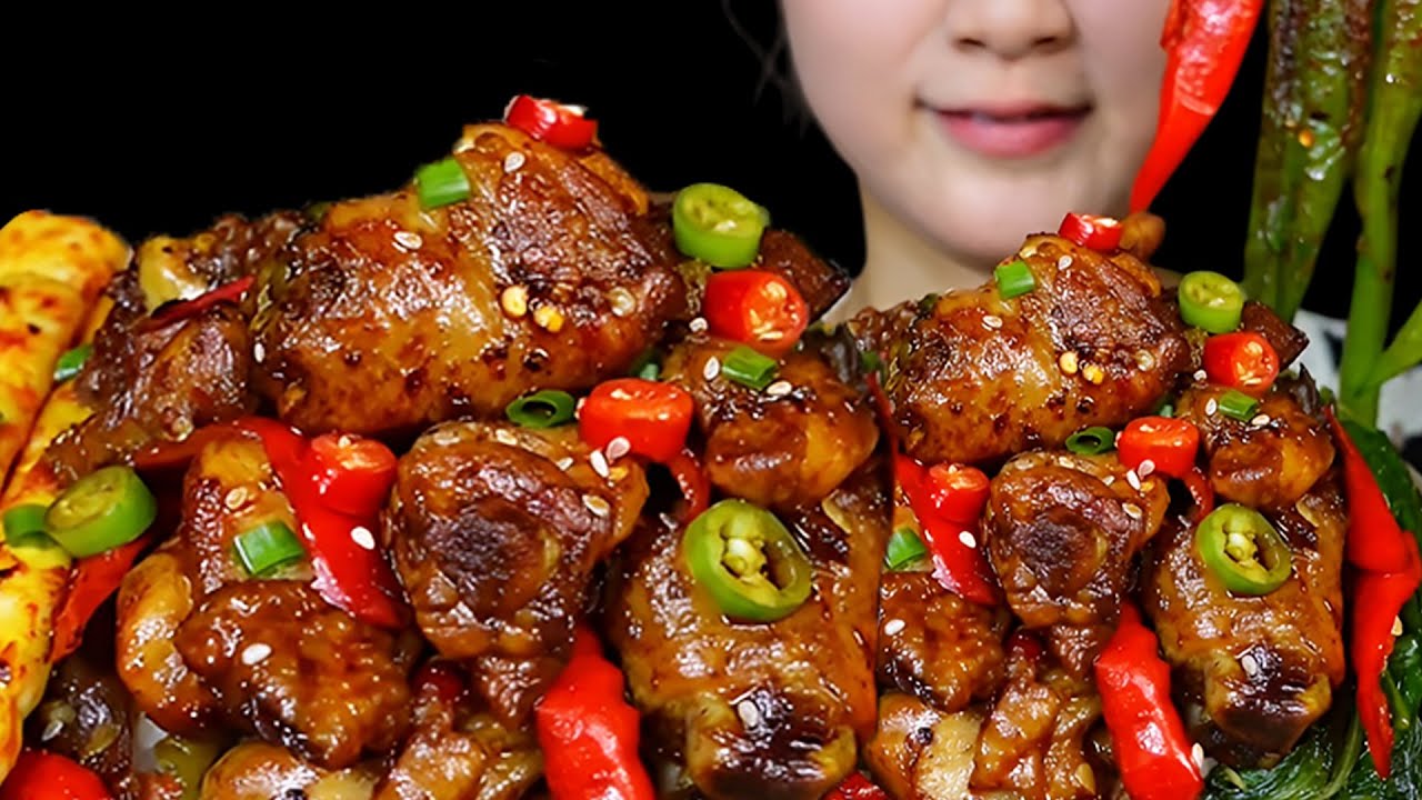 Let's eat, Today's braised chicken is so delicious! - YouTube