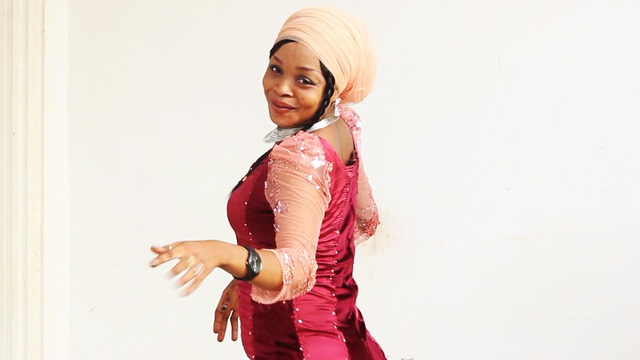 Hot Fati Lafiagi Dance - YouTube
