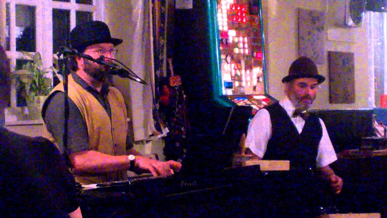 Dr Busker - The (pub) Singer (The Boxer cover) - (Simon and Garfunkel ...