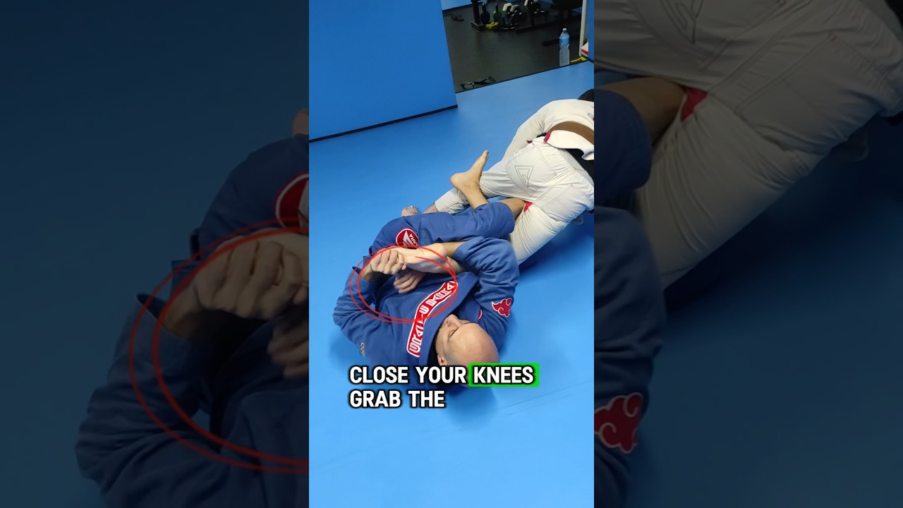 SNEAKY TOE HOLD from SLEEVE LAPEL GUARD #mma #bjj #selfdefense #ufc # ...