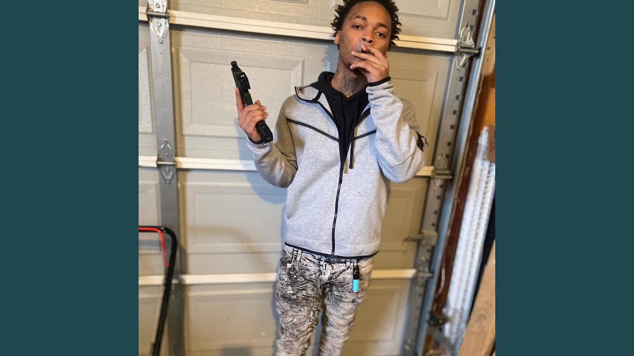 Hawk em down (feat. Flym9neyc0untup) - YouTube