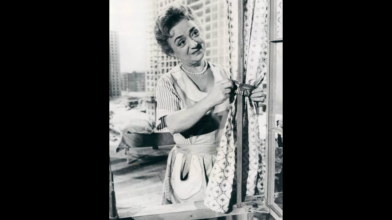 MAZL ~ Molly Picon & Edmund Zayenda (1938) 🎵🎥 - YouTube