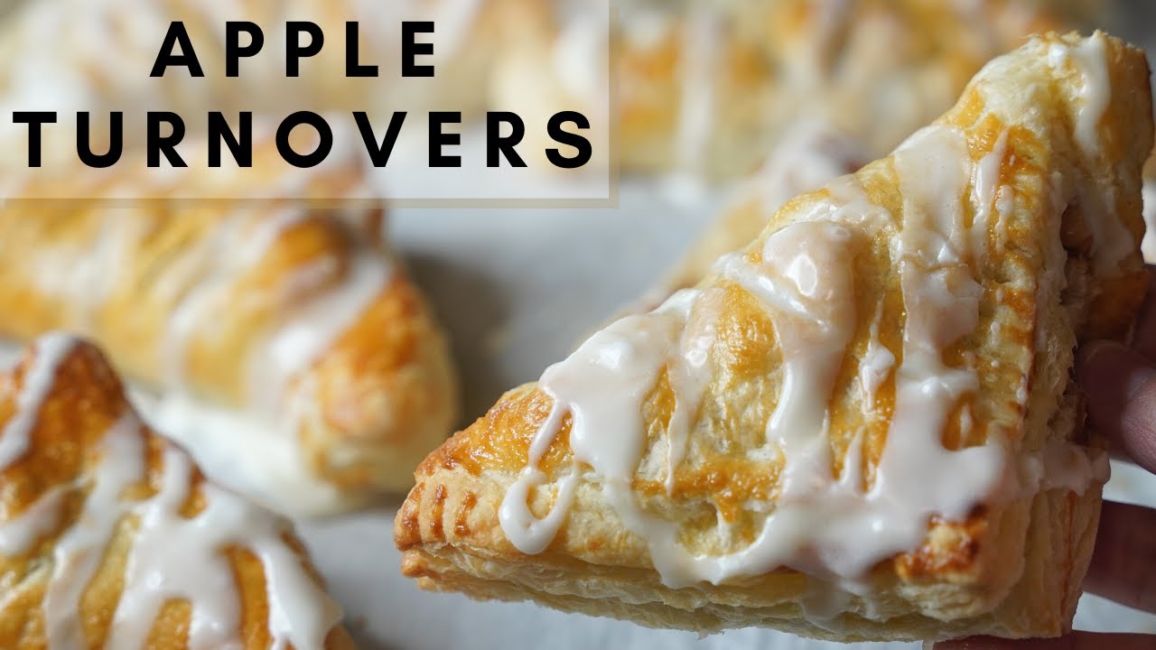 HOW TO MAKE EASY APPLE TURNOVERS! - YouTube