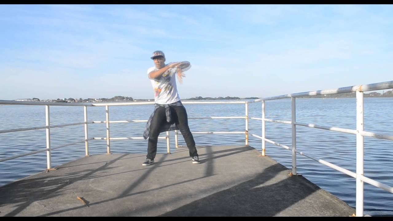 Brown - Wiggle Wiggle (Freestyle) - YouTube