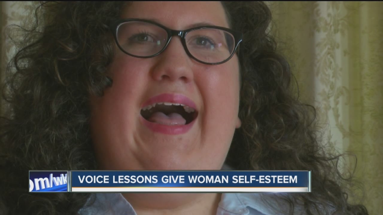 Woman with Autism wows with amazing voice - YouTube