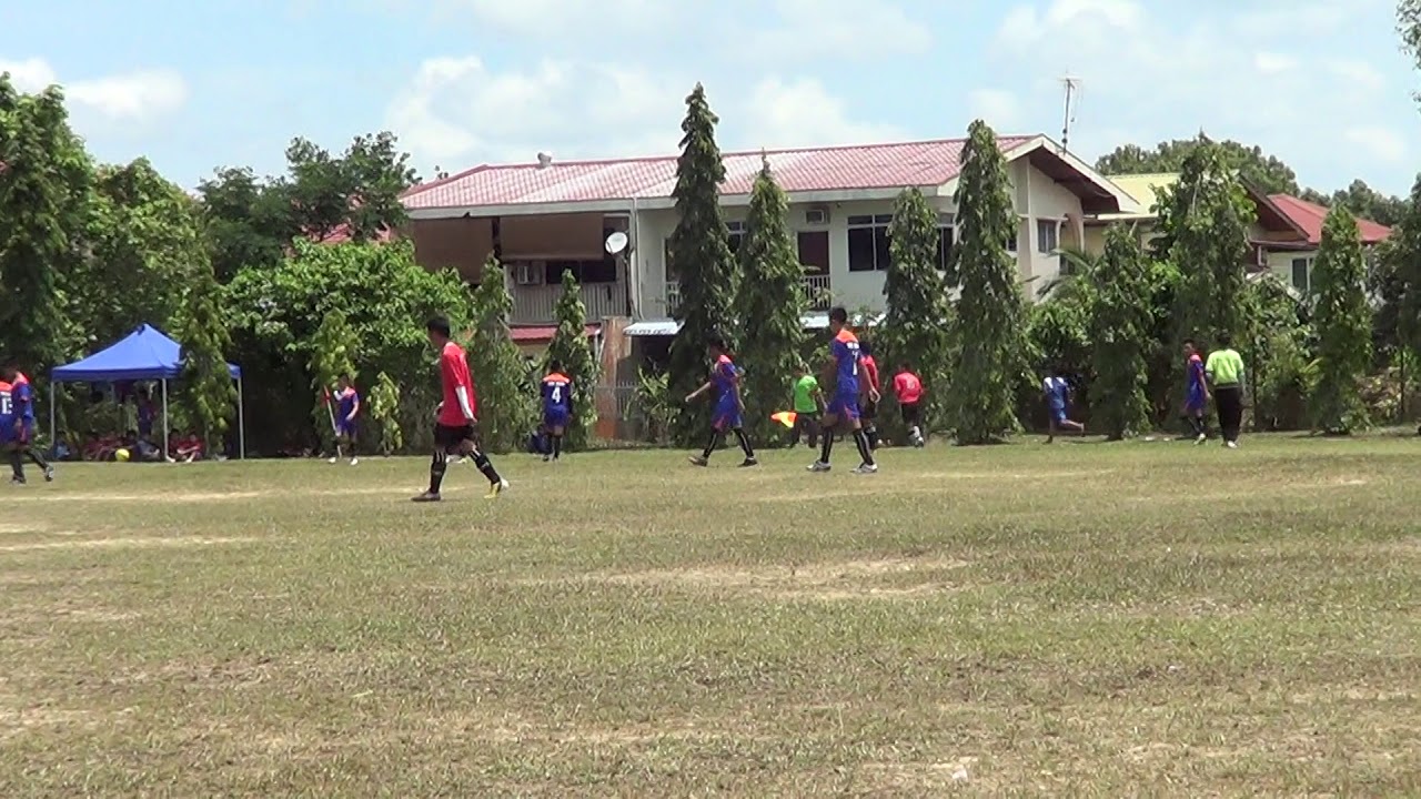 SMK Pujut: Kejohanan Bolasepak MSSB Miri 2014 part 9 - YouTube
