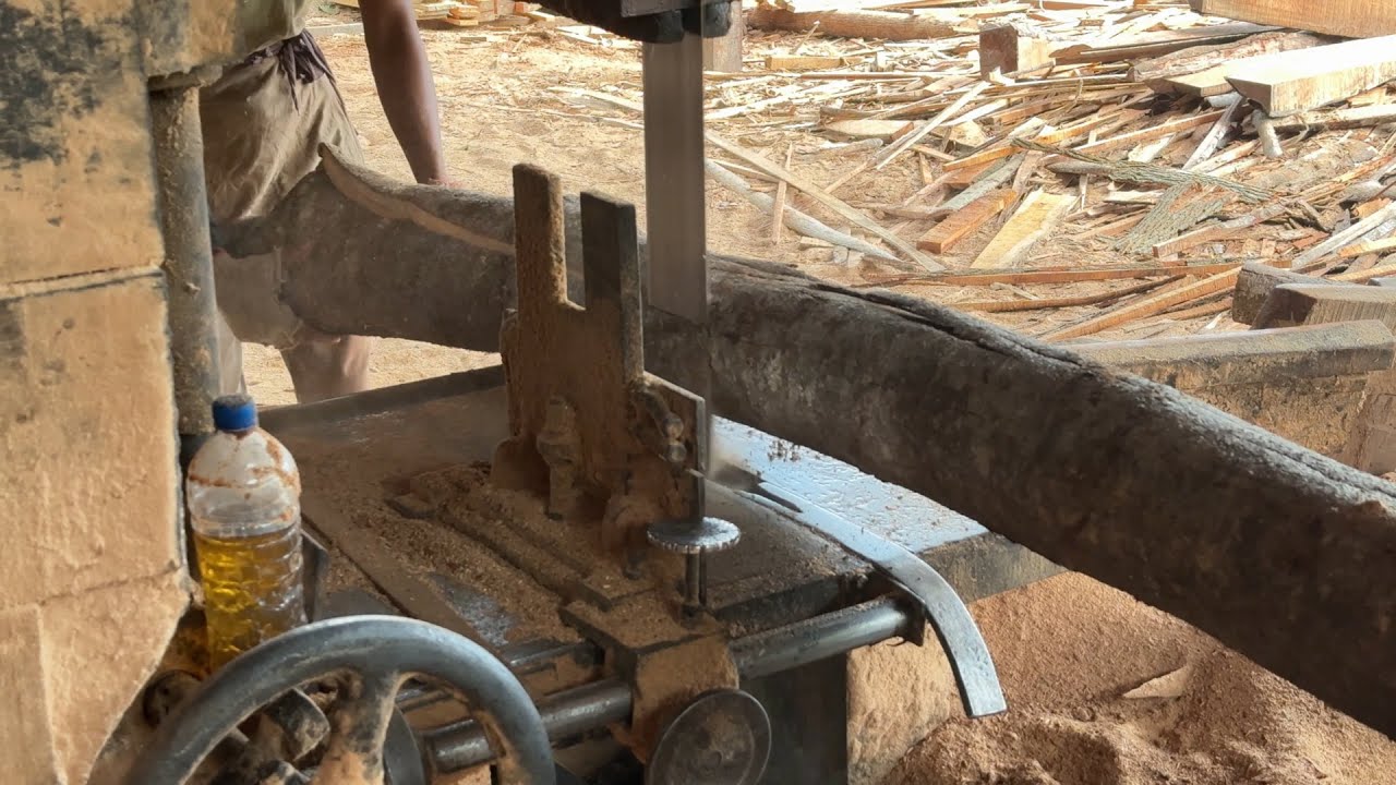 Achieving Sawmill Perfection Expert Operator's Precision Guide - YouTube