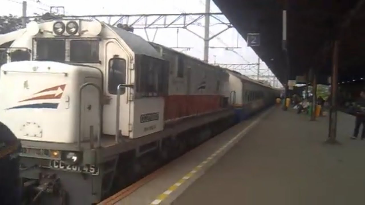 Lokomotif Keramat CC 201 45 dinas Ka Fajar Utama Yogya Bisnis yang ...