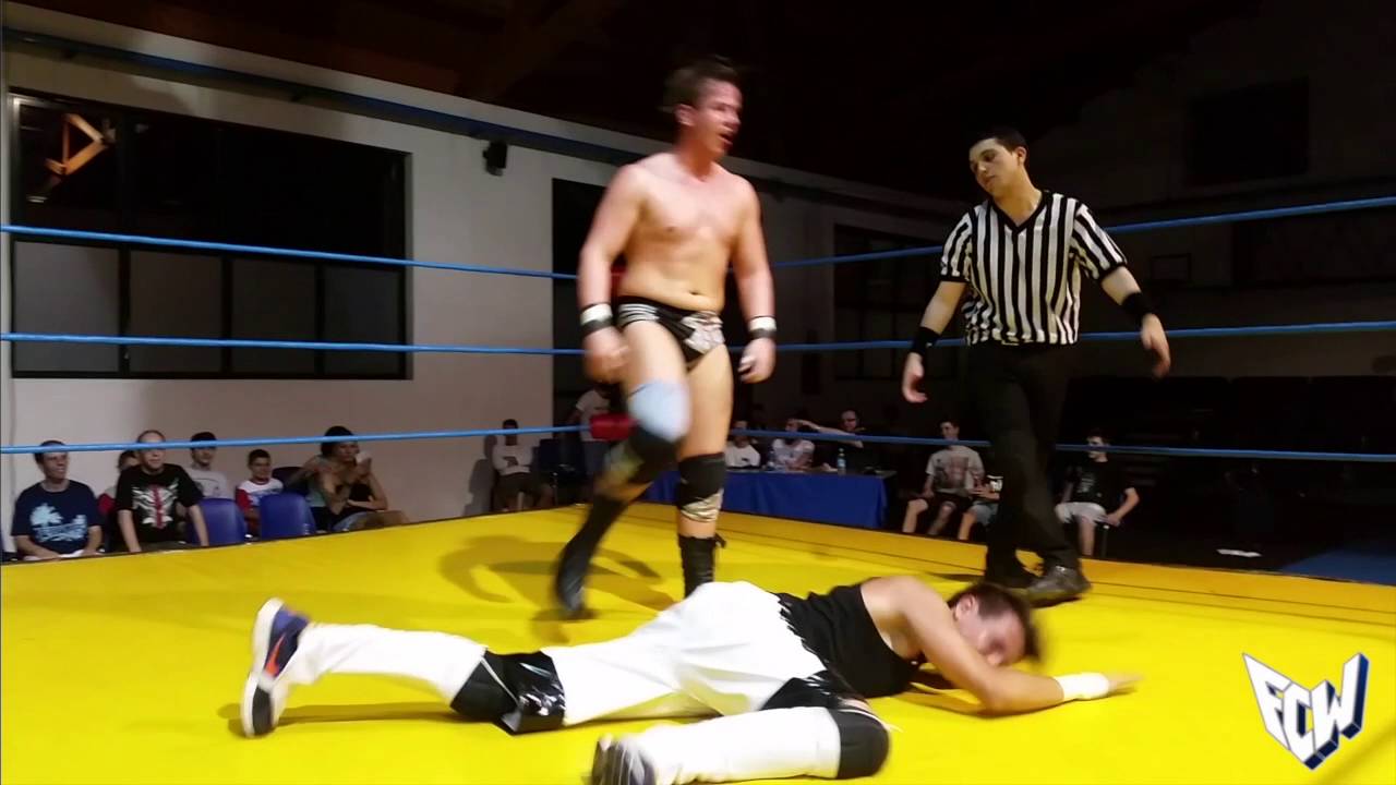 FCW Summerclash 2016: Cash Crash vs Matt Disaster - YouTube