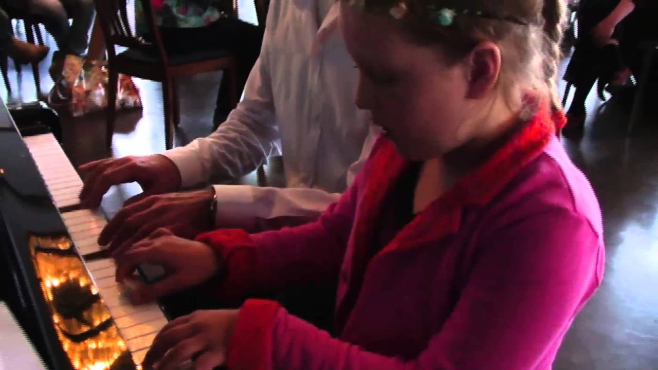 Chris Veldkamp en Esmeralde - YouTube