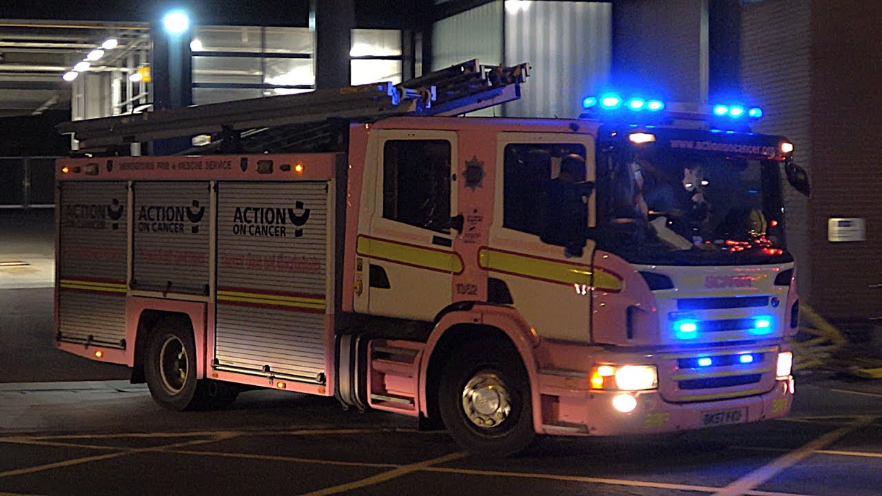 Pink Scania Fire Engine Turnout using Two Tone Horns | Merseyside Fire ...