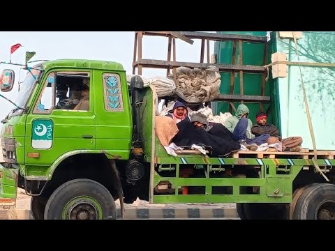 truck loading| Pakistan beautiful loaded truck| truck truck| trucks ...