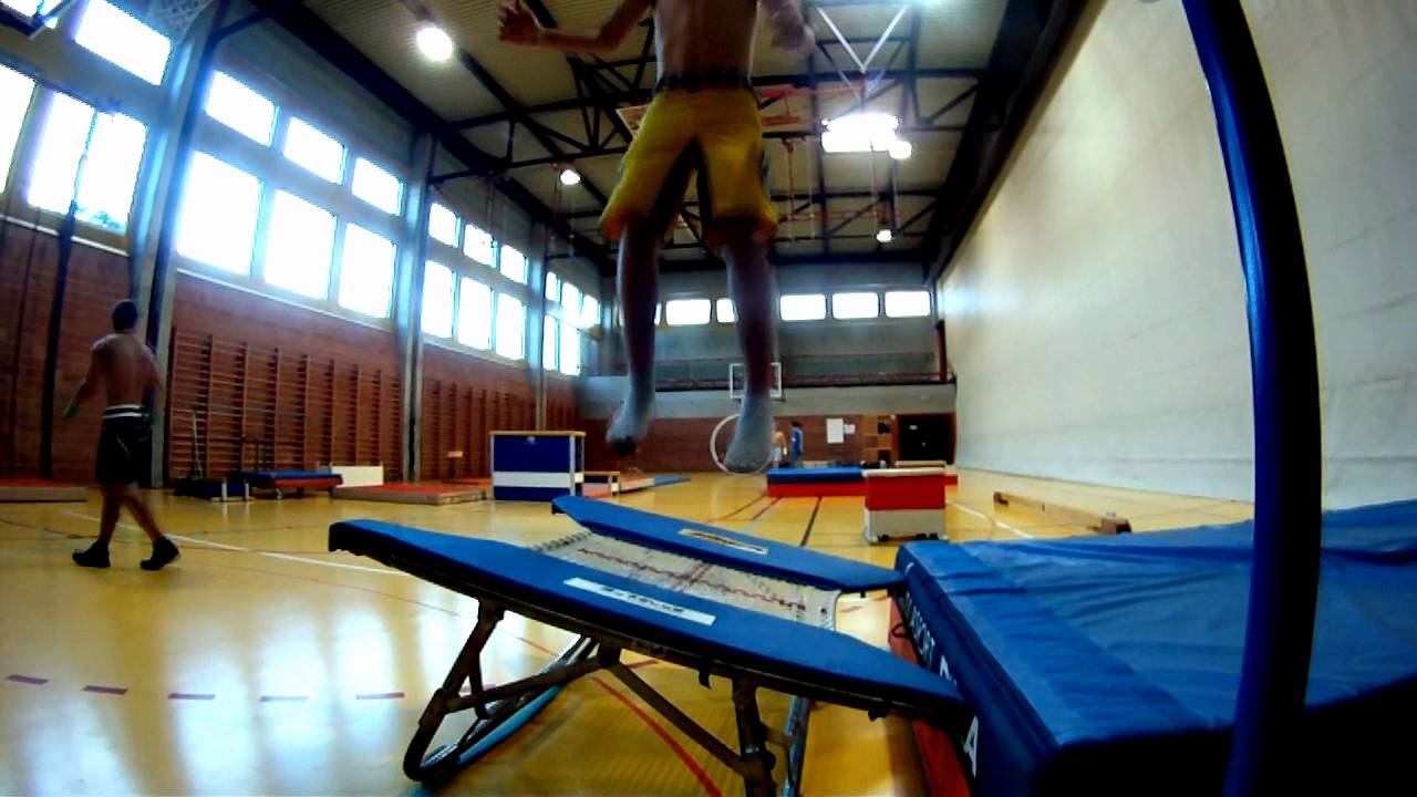 trampoline freestyle - YouTube