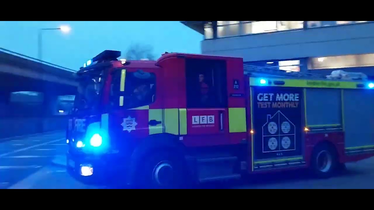 London fire brigade Paddington fire station turnout responding - YouTube