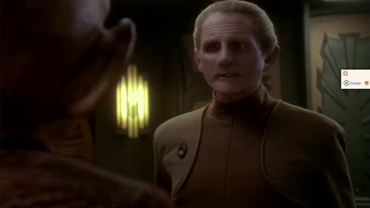 Odo and Quark having funny conversation on Deep Space Nine - YouTube