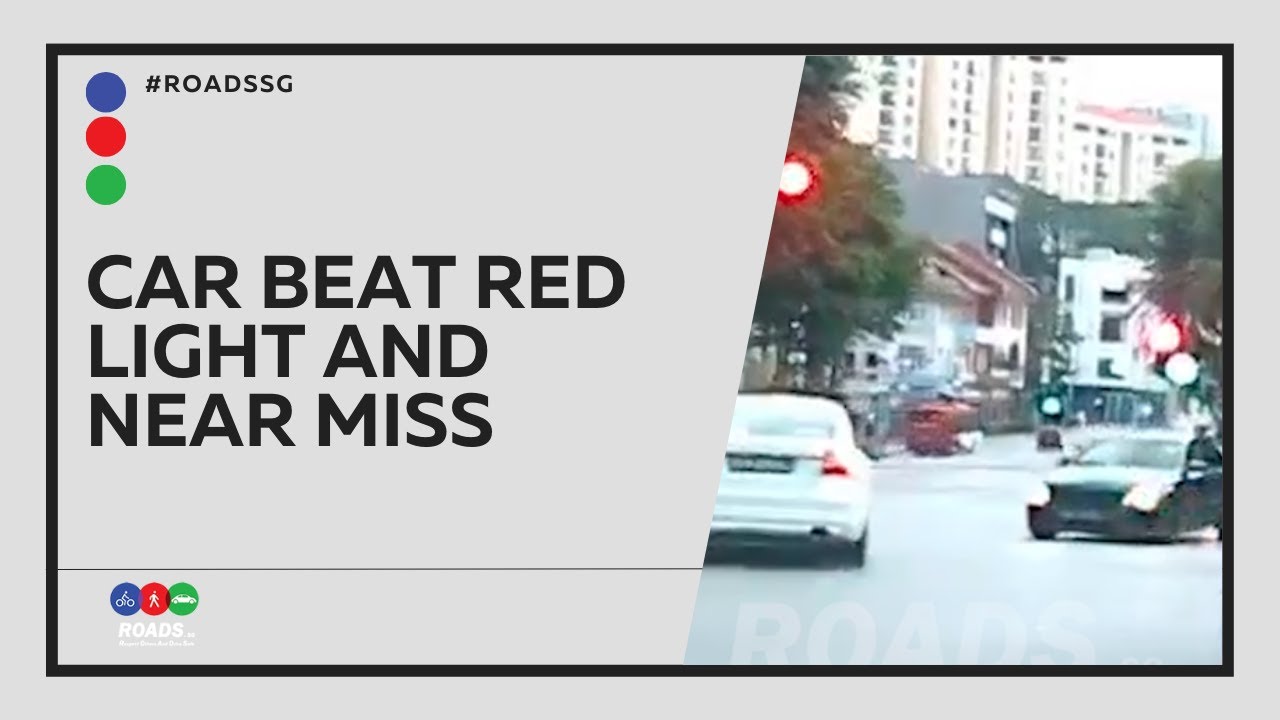 Car beat red light and near miss - YouTube