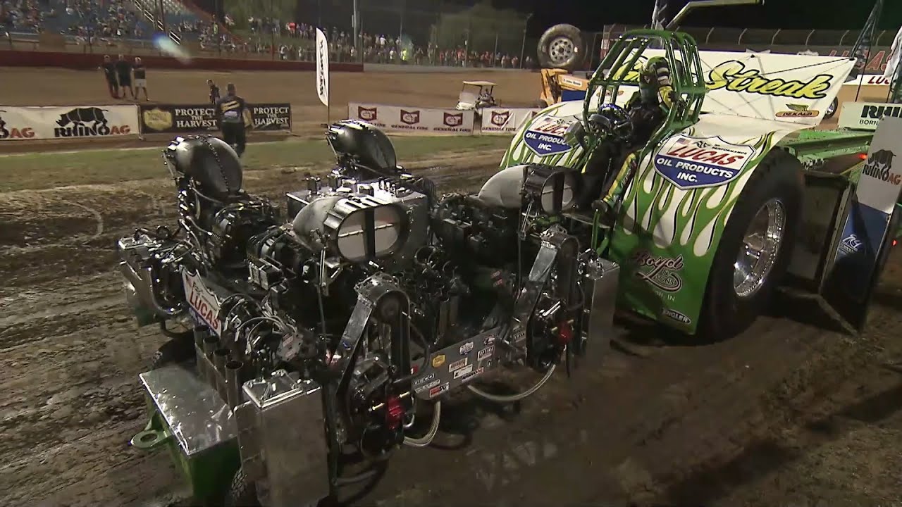 Pro Pulling 2018: Super Modified Tractors & 2wd Trucks pulling in Wheatland, MO - YouTube