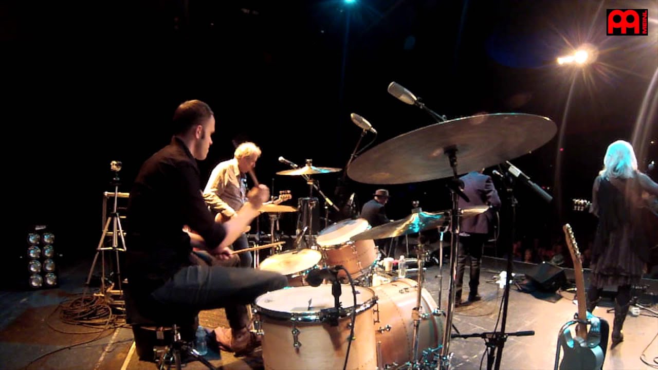 Jerry Roe Emmylou Harris&Rodney Crowell Live "Wheels" - YouTube