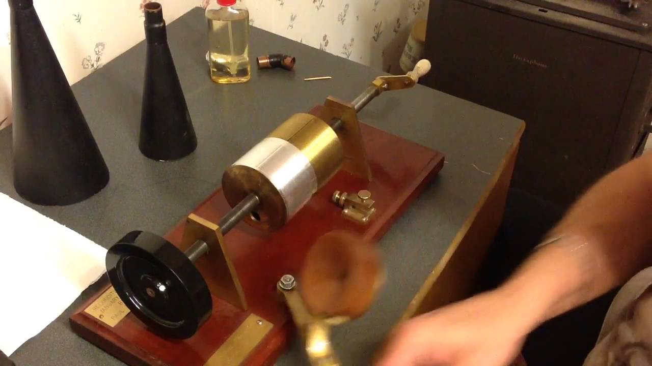 1892 gillette tinfoil phonograph / much improved results - YouTube