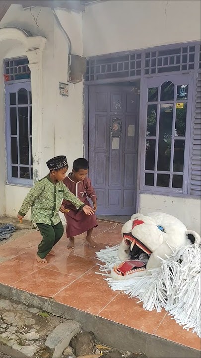 Nabil ajak teman keluar tiba tiba digigit can macanan - YouTube