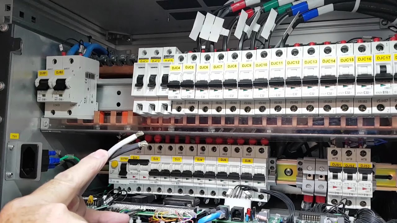 Instalação de RBS 6601 no Gabinete - YouTube