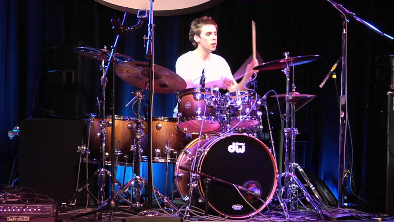 Victor Singer - Drum Solo - YouTube