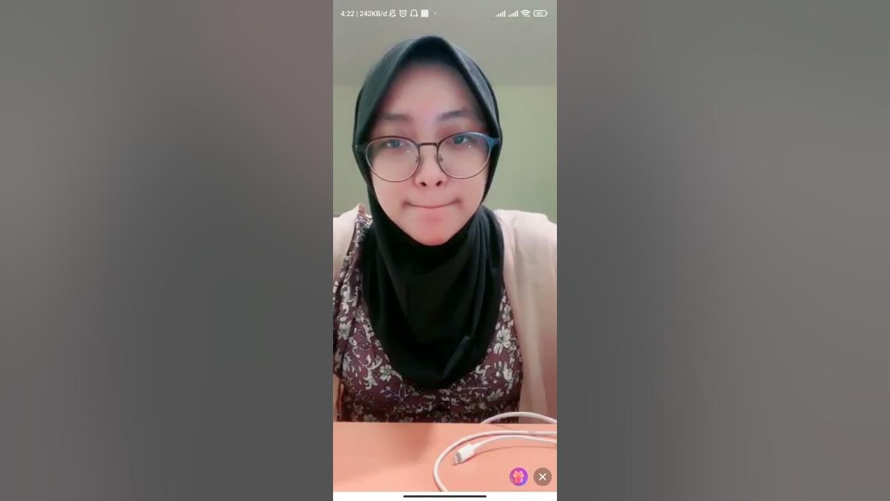Ukhtie live cantik || solehot pemersatu bangsa - YouTube