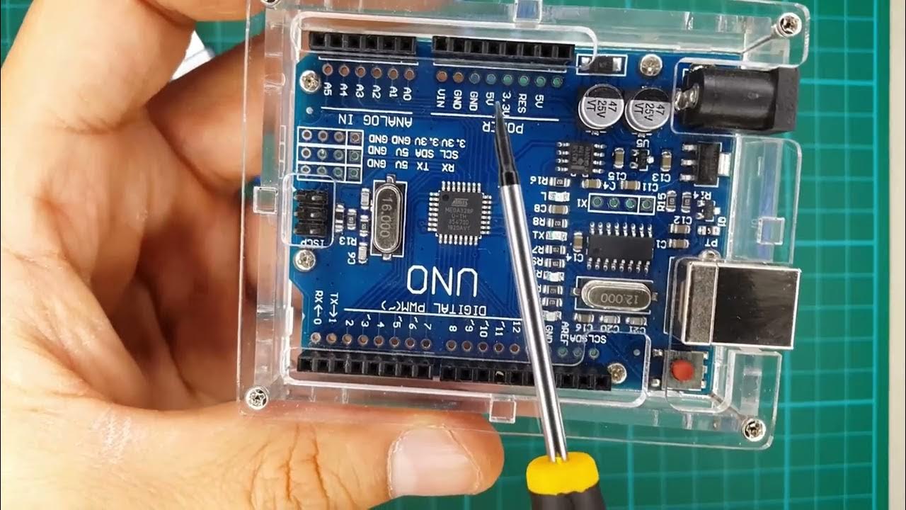 Arduino Uno, Mikrokontrolcü Nedir? - YouTube