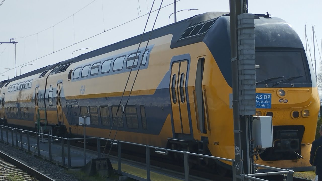 Geel Front Virm 9407 Sleept Geel Front Virm 9548 Die kapot is Richting ...