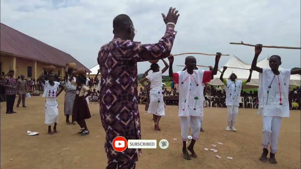 Beautiful Fulani cultural Dance - YouTube