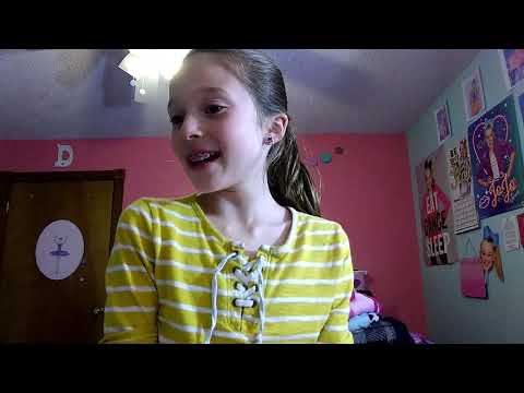 All of my Jojo Siwa products 😁💗