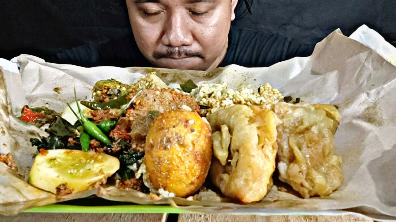 MUKBANG NASI PADANG 4 KALI SUAP ALA TANBOYKUN - YouTube