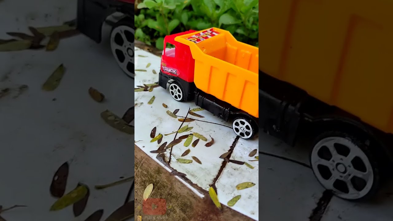 Mainan mobil mobilan, dam truk, excavator, molen, truk derek, sapi ...