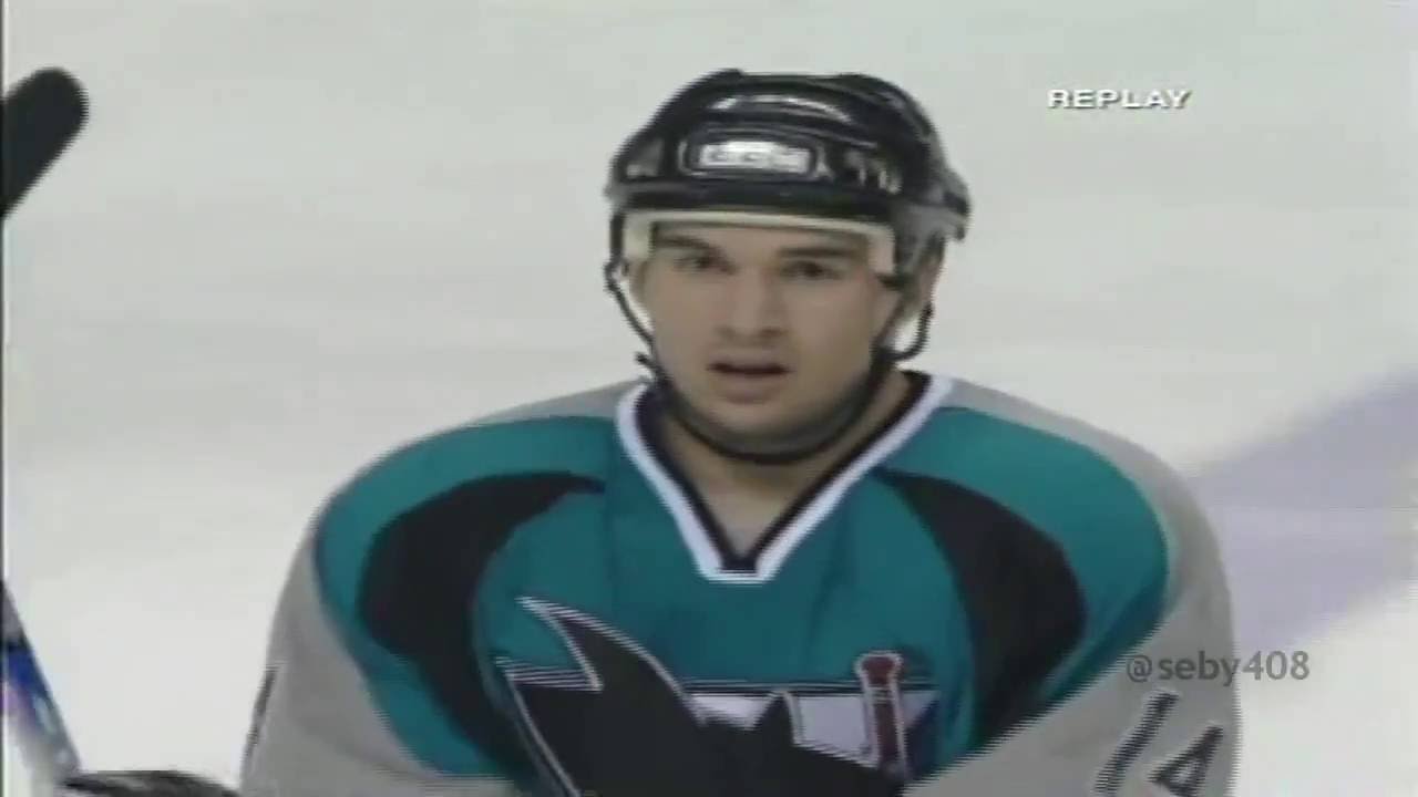 Jonathan Cheechoo - 1st ever Hat trick - YouTube