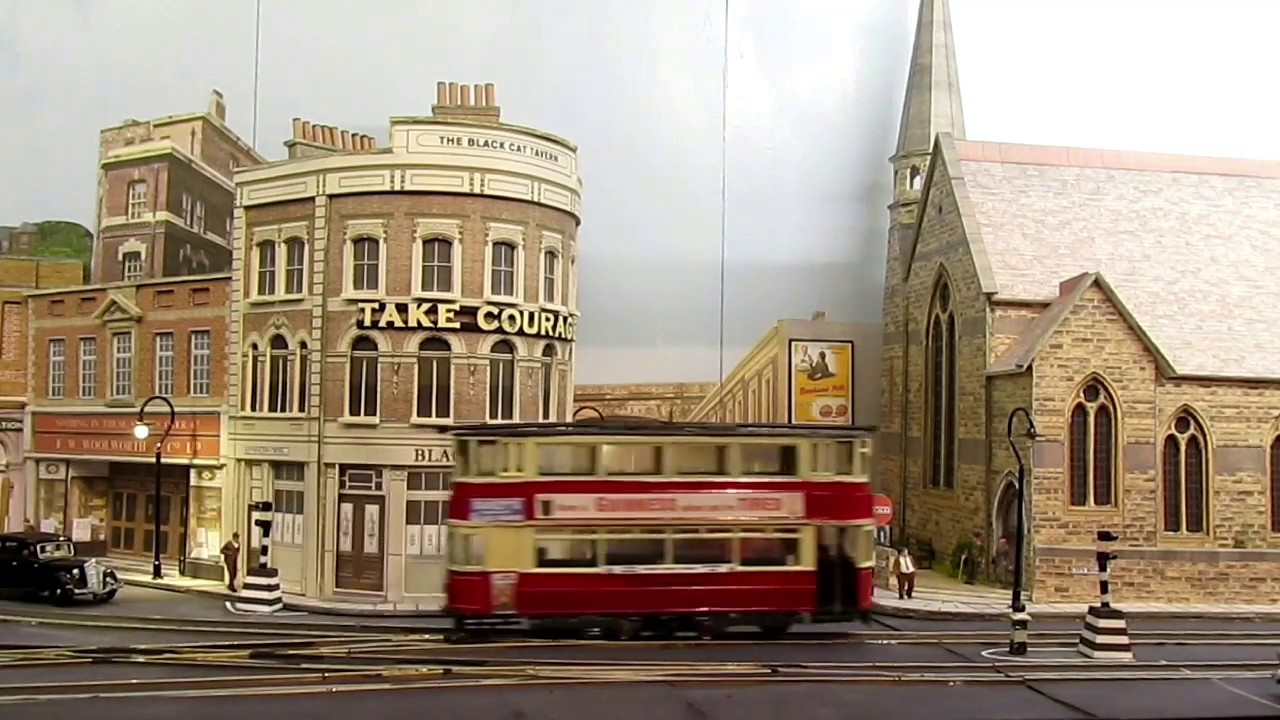 Nine cars a minute at Kennington Cross - YouTube