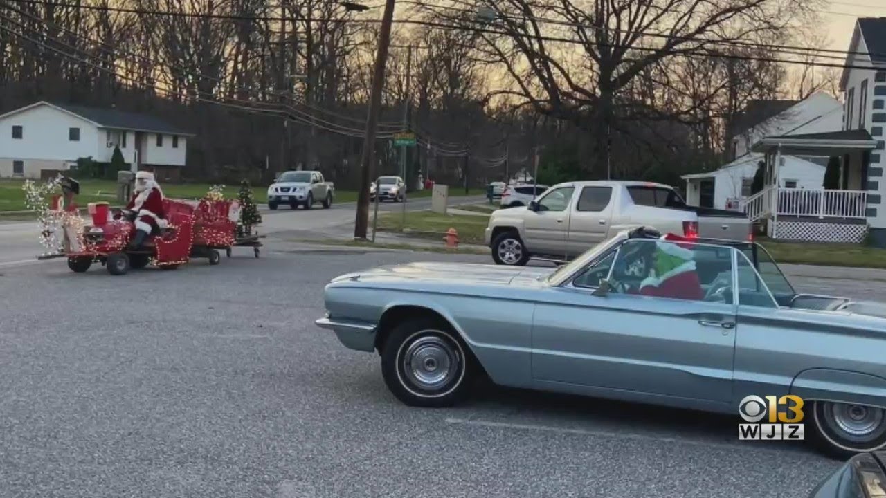 Santa On Lawn Mower Spreads Smiles In Maryland Neighborhood - YouTube