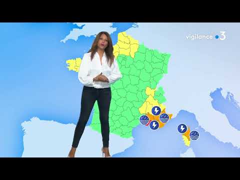 Myriam Seurat in satin - 2021-10-04 - 2/2
