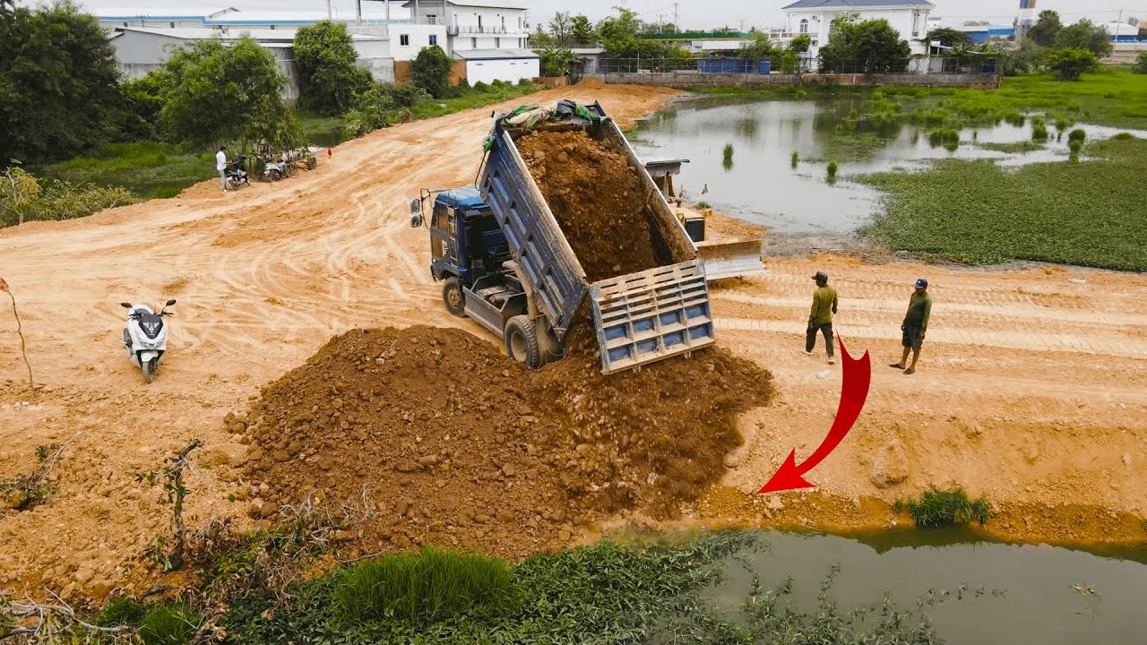 Incredible Very Good Project Strong Bulldozer Bulldozer And Dump Truck ...