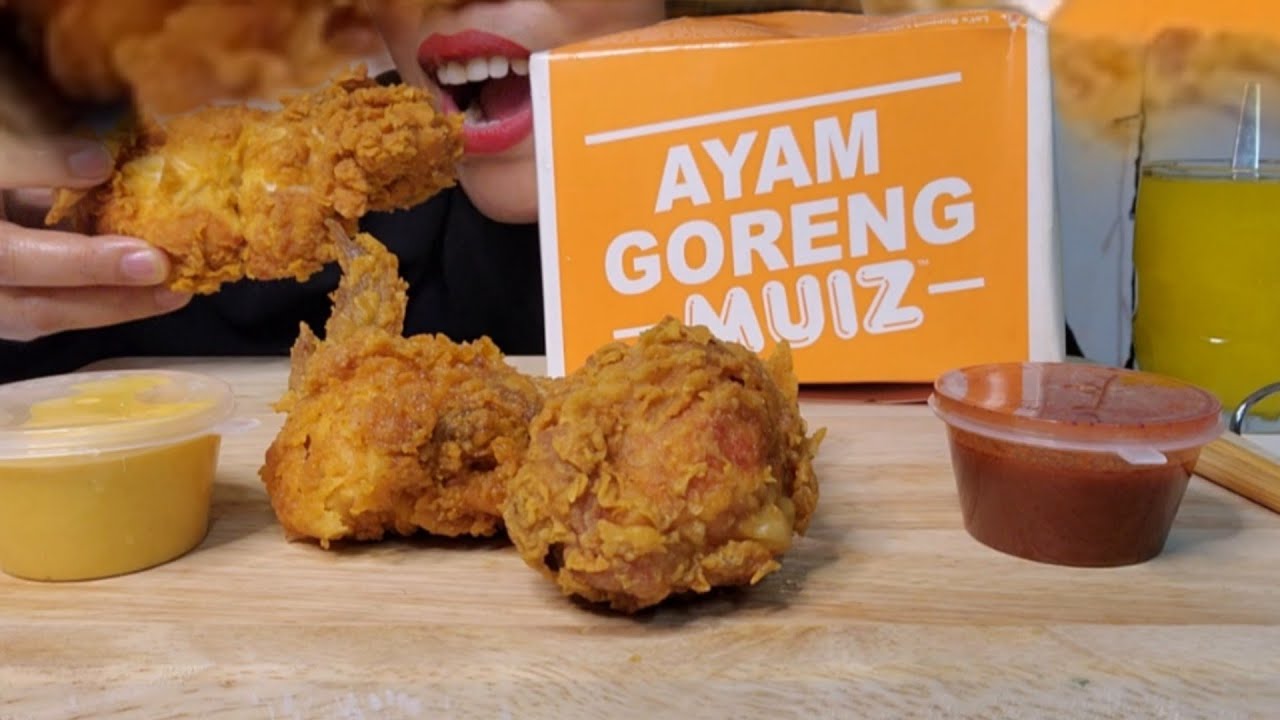 Mukbang ayam goreng muiz special untuk subscriber - YouTube